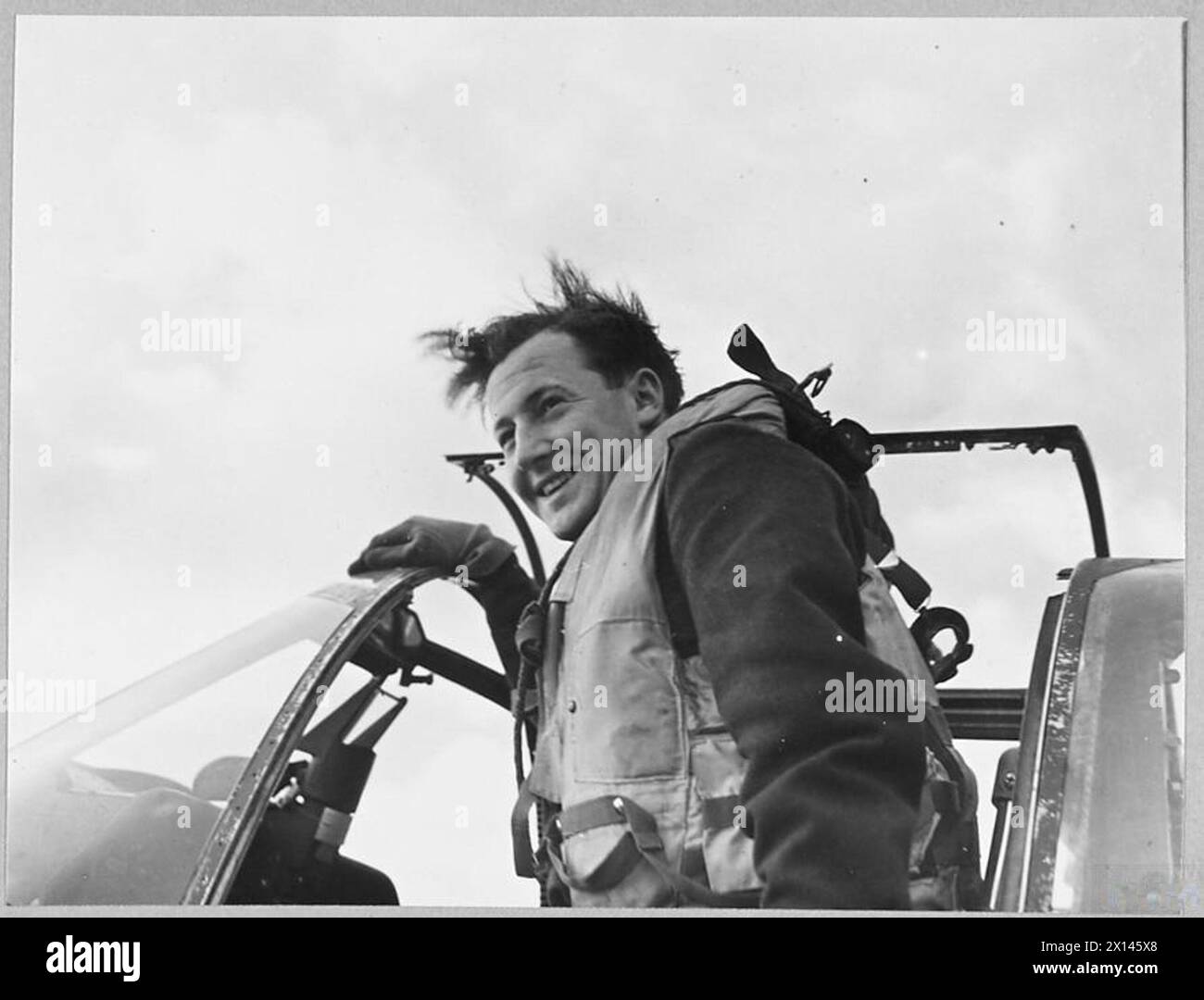 PILOTS OF AN ARMY COOPERATION COMMAND SQUADRON - An Army Cooperation ...