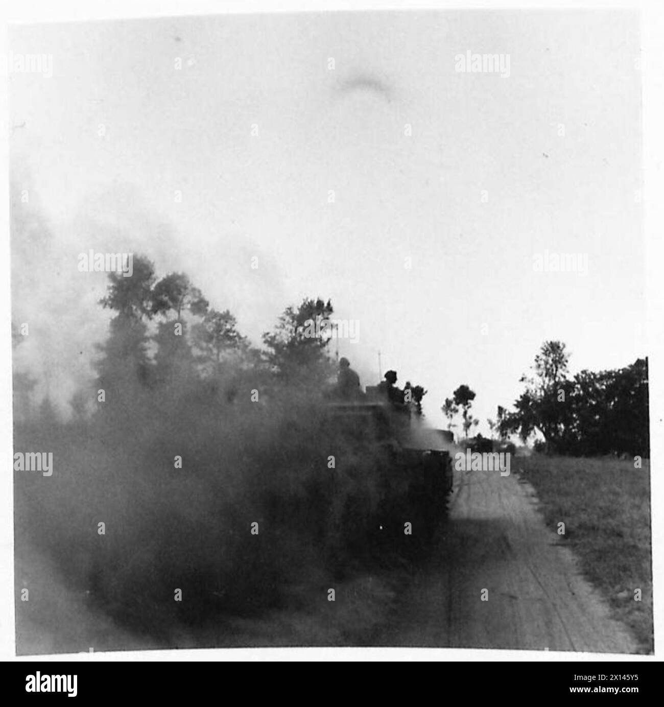 A CHURCHILL CREW PREPARES FOR BATTLE THE LIFE OF A CHURCHILL TANK CREW ...