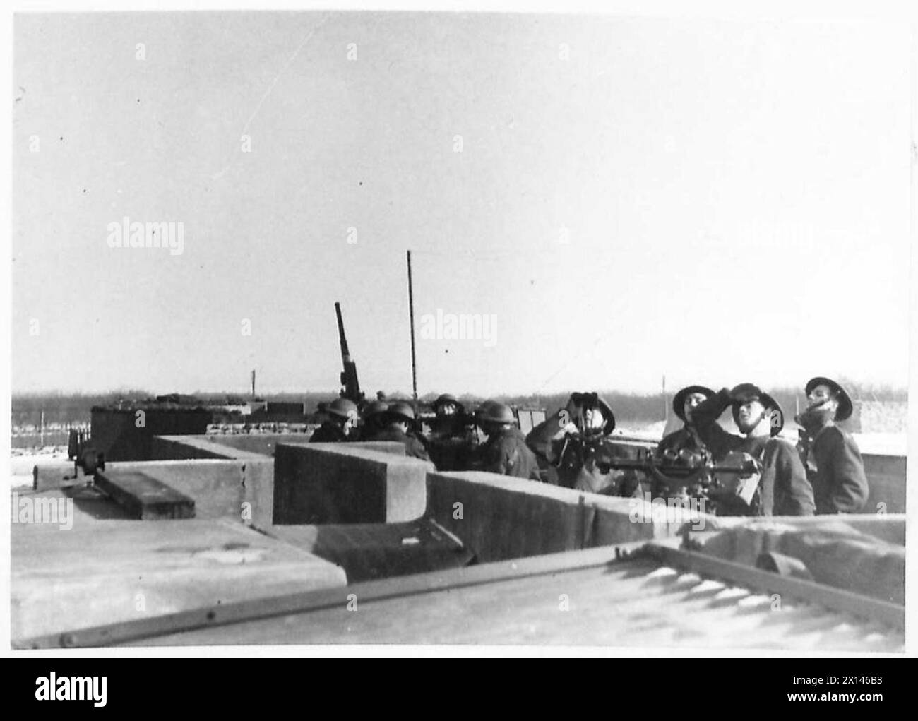 ANTI-AIRCRAFT GUN STATION - Chatham British Army Stock Photo - Alamy