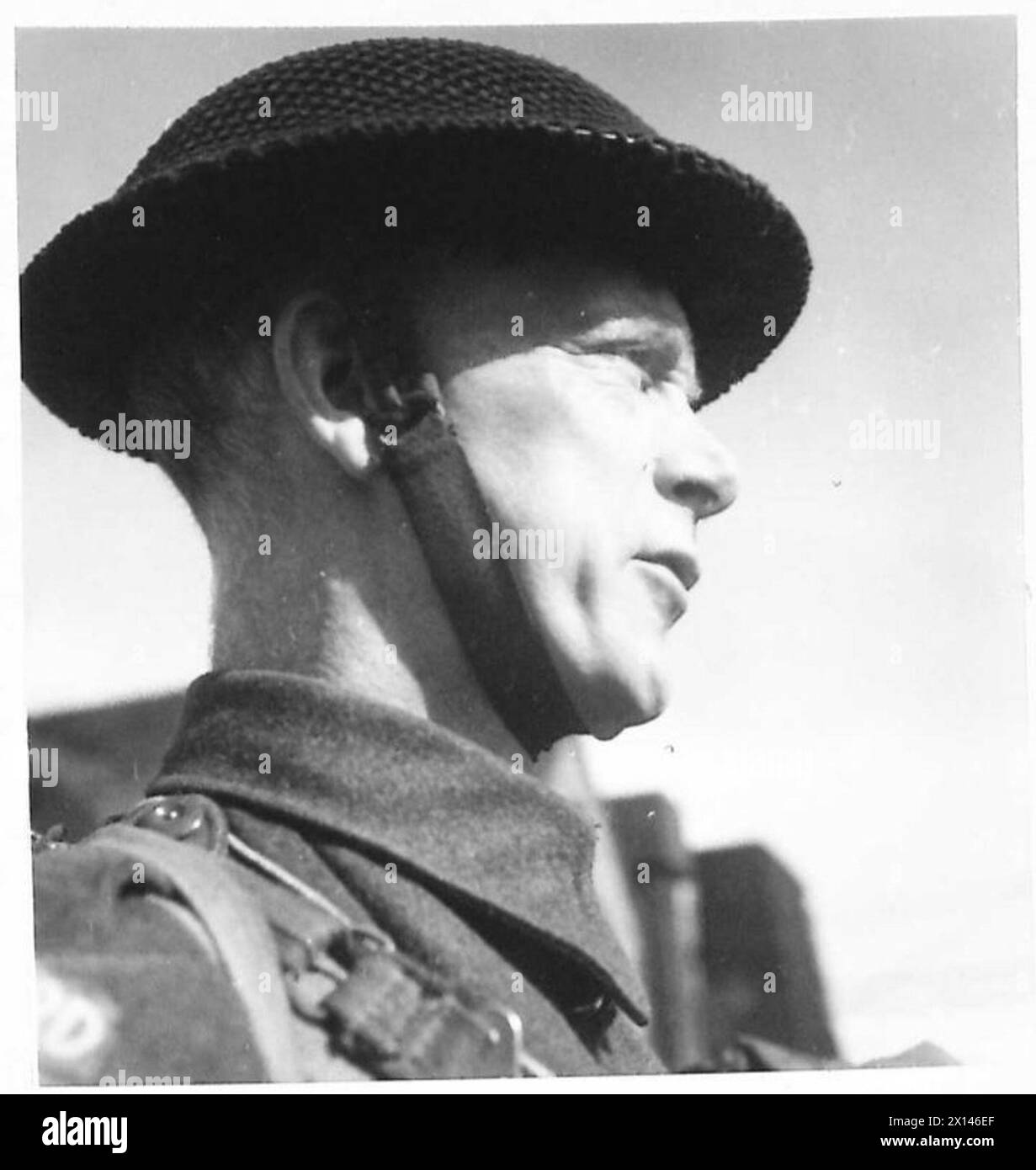 MINERS HOME GUARD PLATOON - Sgt. Bill Davies drilling his platoon ...