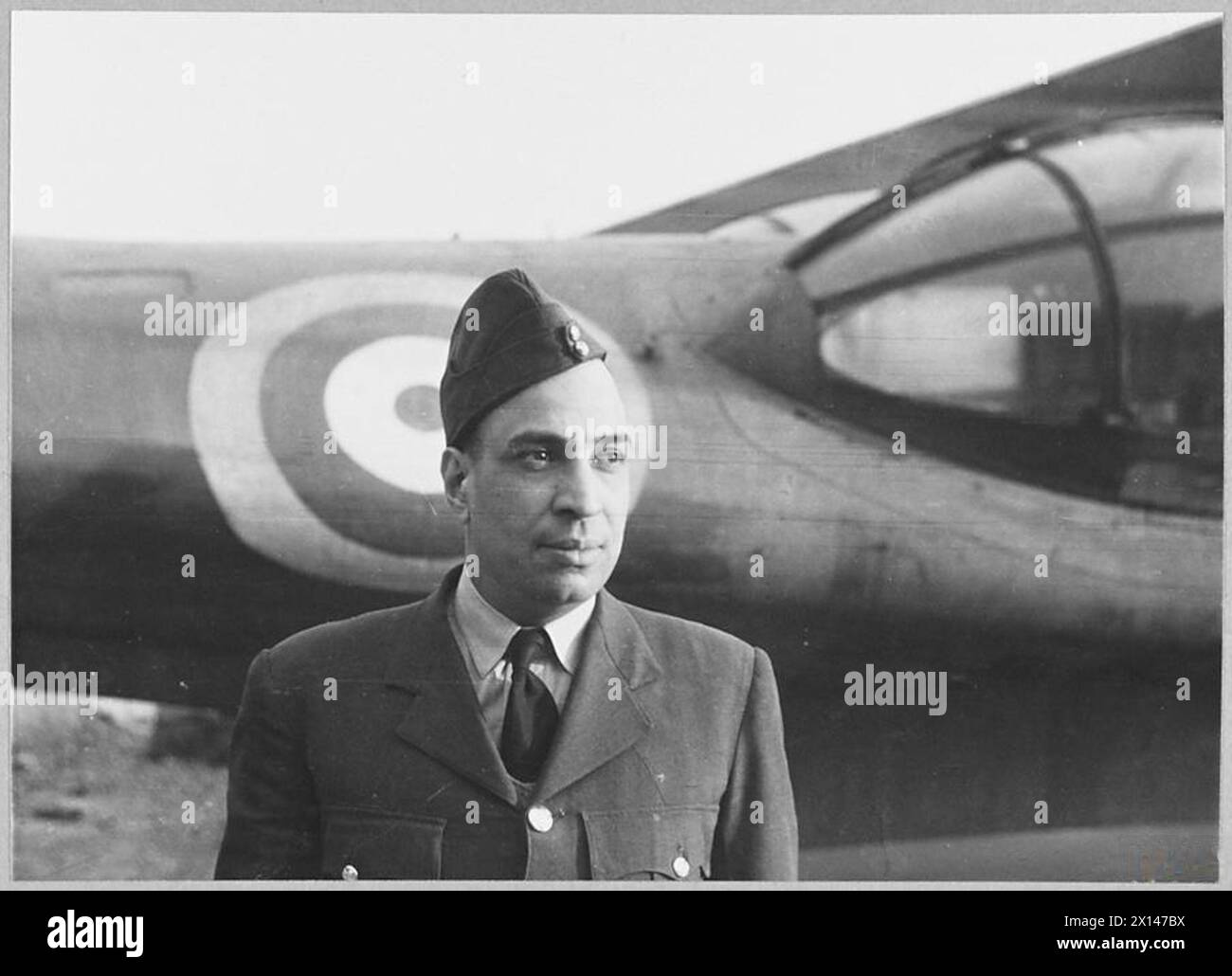 INDIAN ENGINEER OFFICER AT RAF COASTAL COMMAND STATION - 4879 Flight ...