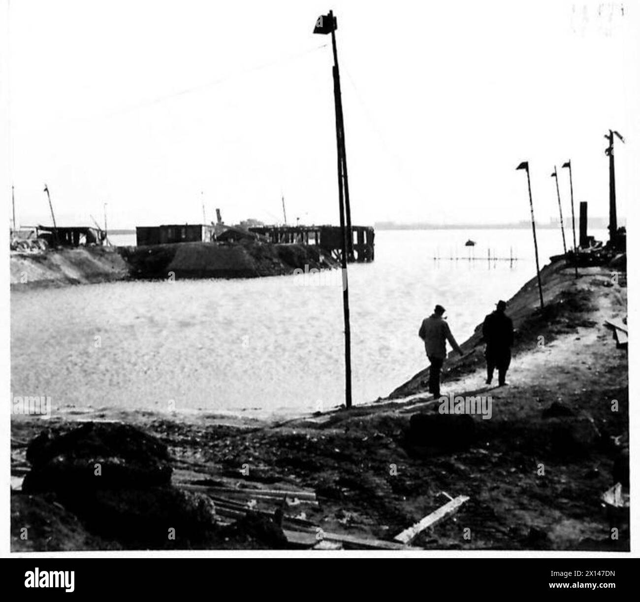 SPECIAL FOR TN.5PHOENIX CONTRACTS - A.Cochrane's basin in which two A ...