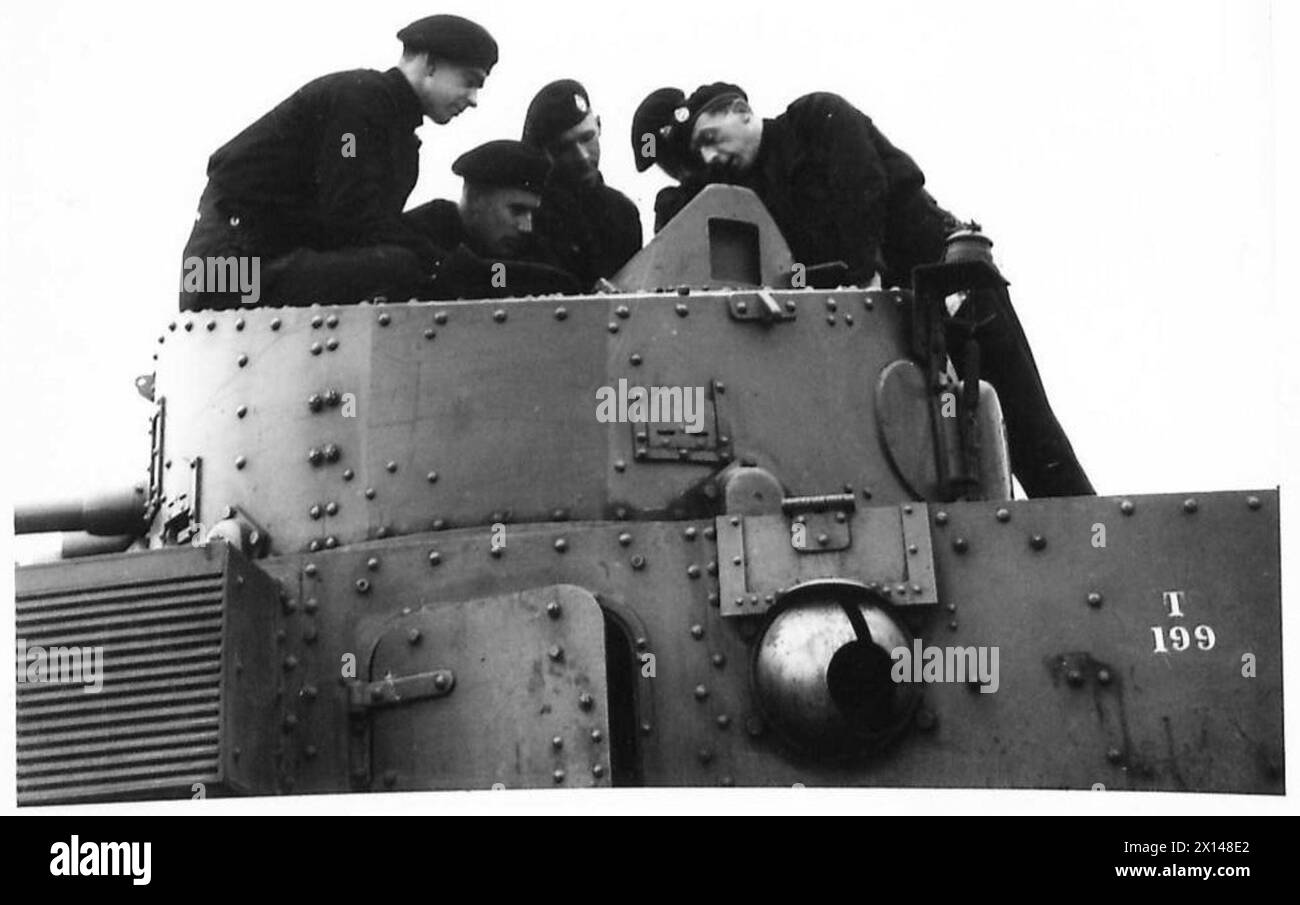 THE ROYAL TANK CORPS RECRUITS IN TRAINING AT FARNBOROUGH - Royal Tank ...