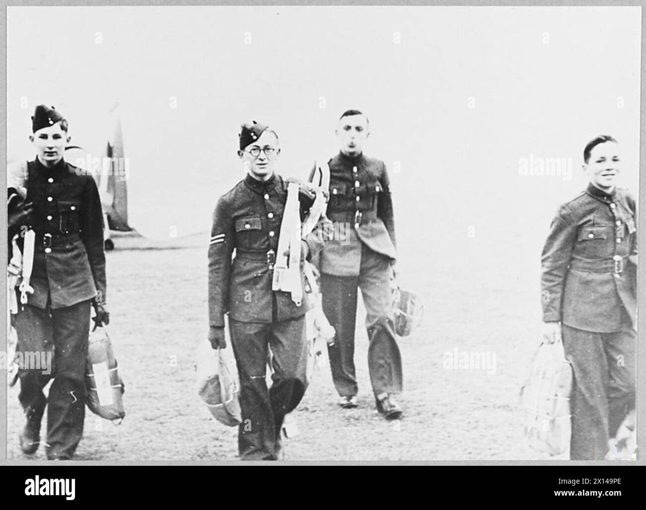 AIR TRAINING CADETS AT A BOMBER STATION. - Forty Air Training Cadets ...