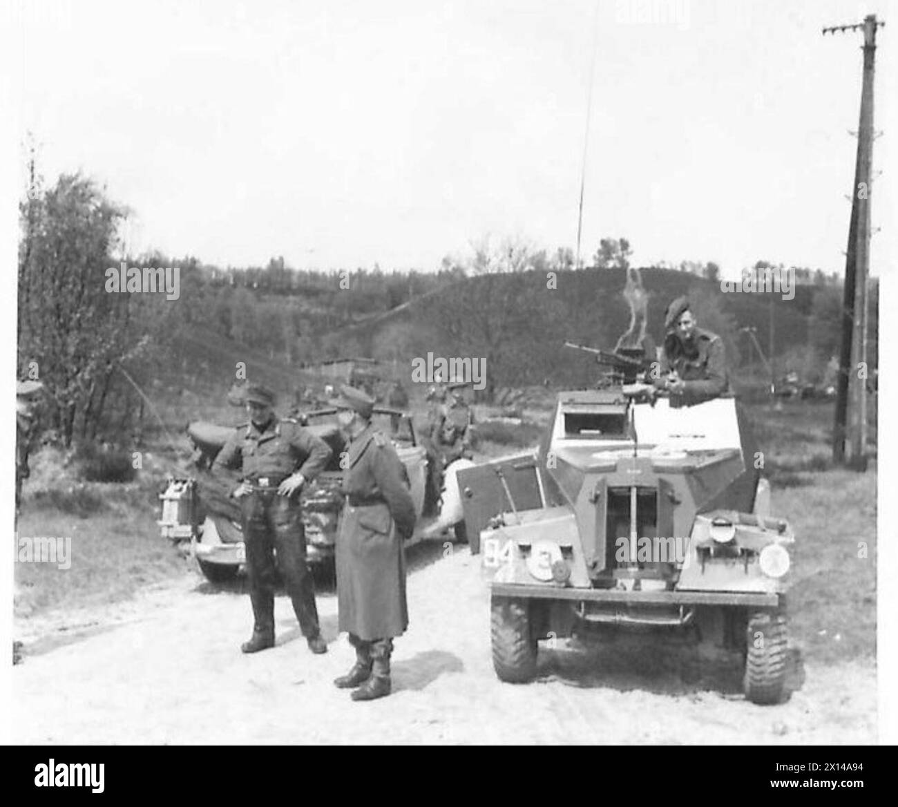 GERMANS SEEK FOR HAMBURG PEACE - The German drivers wait for the ...