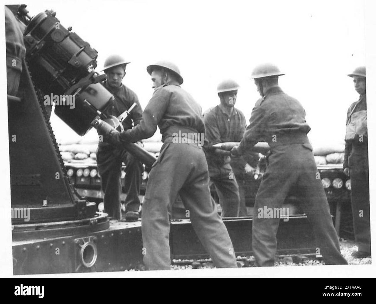Loading anti aircraft gun Cut Out Stock Images & Pictures - Alamy