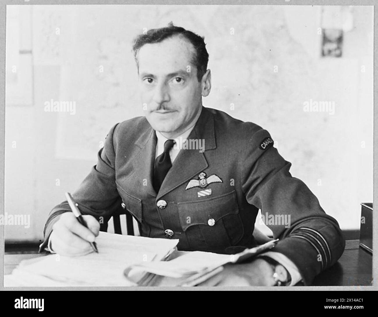 WING COMMANDER A.J. SHELFOON, A.F.C. - 11678 Picture (issued 1943 ...