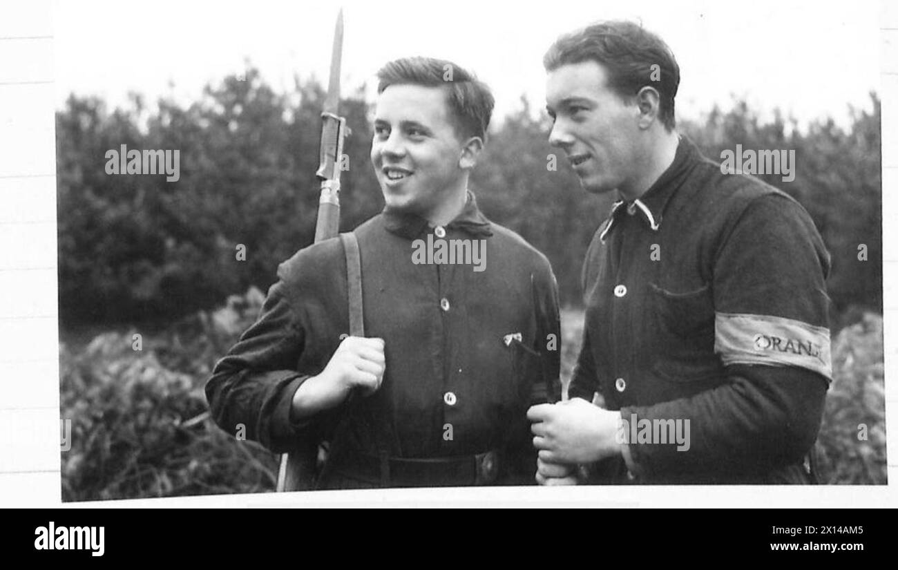 DUTCH RESISTANCE MOVEMENT P.A.N. - Left, 20-years old J. Been with 21 ...