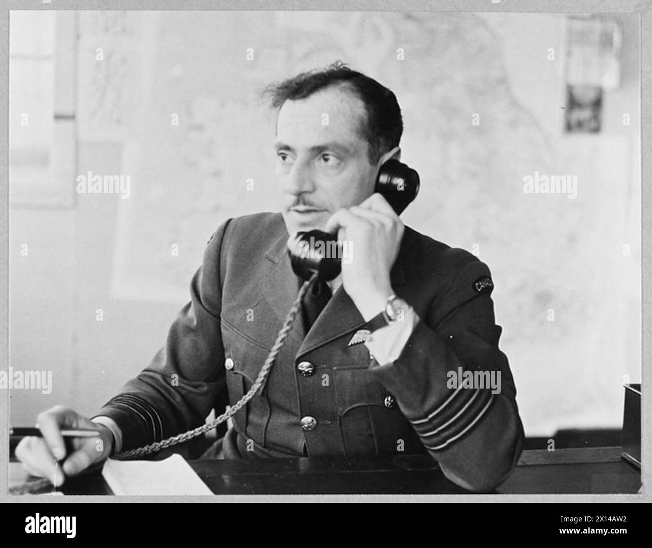 Alan watts hi-res stock photography and images - Alamy