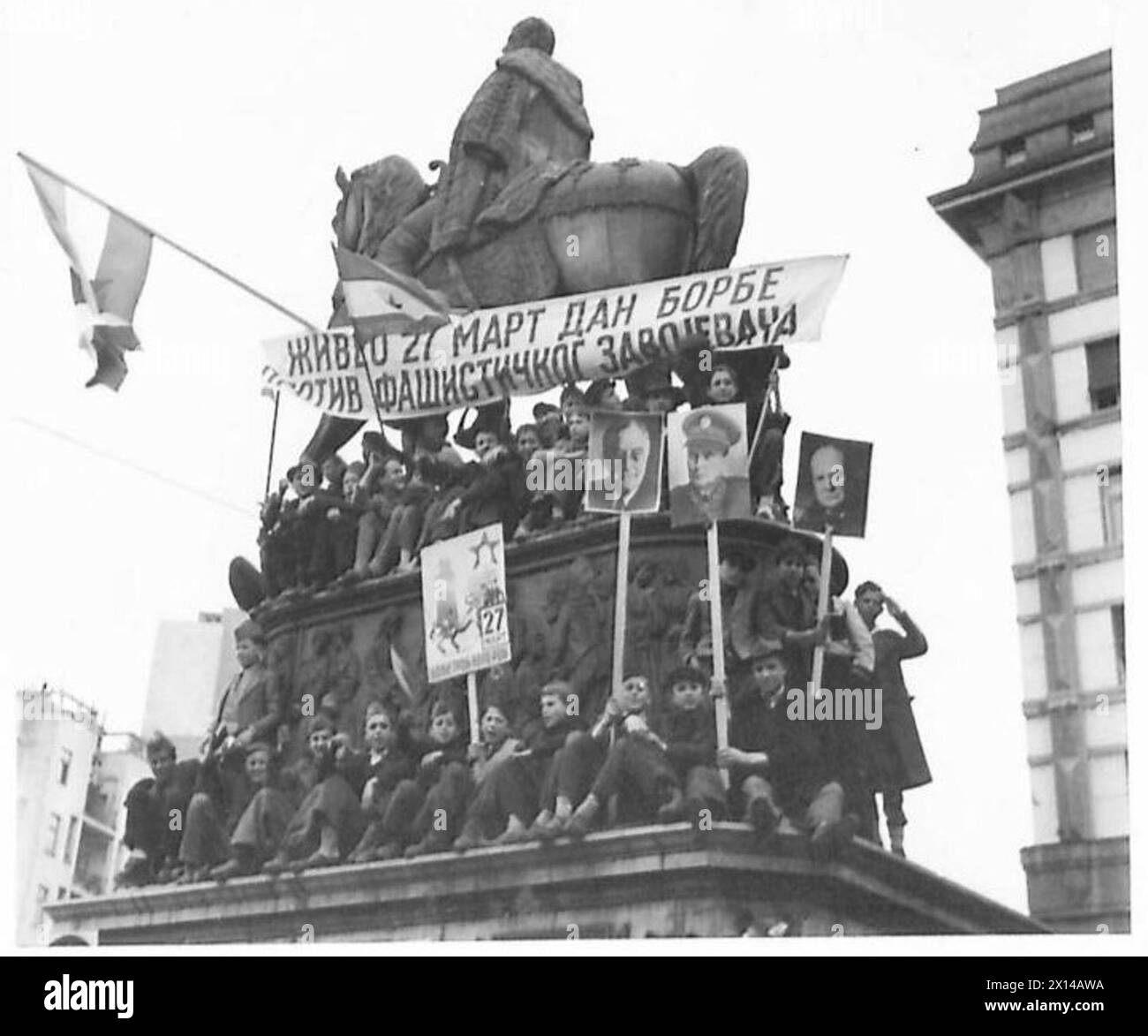 Yugoslavia crowd Black and White Stock Photos & Images - Alamy