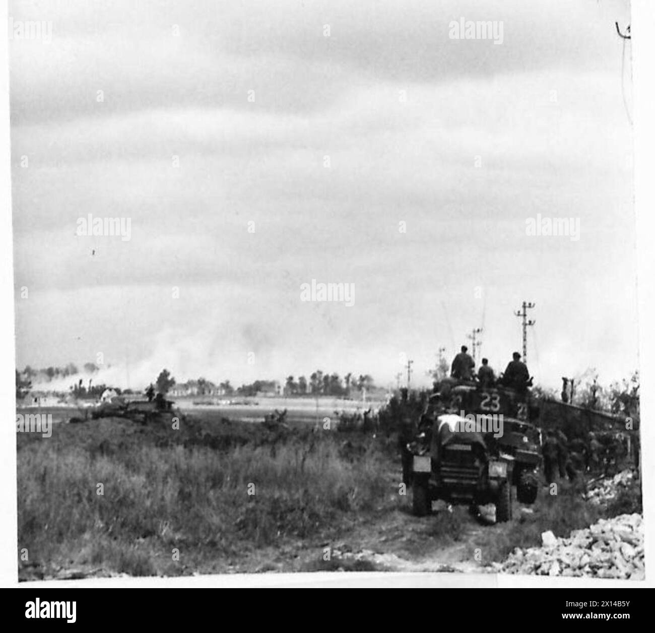 THE BRITISH ARMY IN NORTH-WEST EUROPE 1944-1945 - Tank crews of 33rd A ...