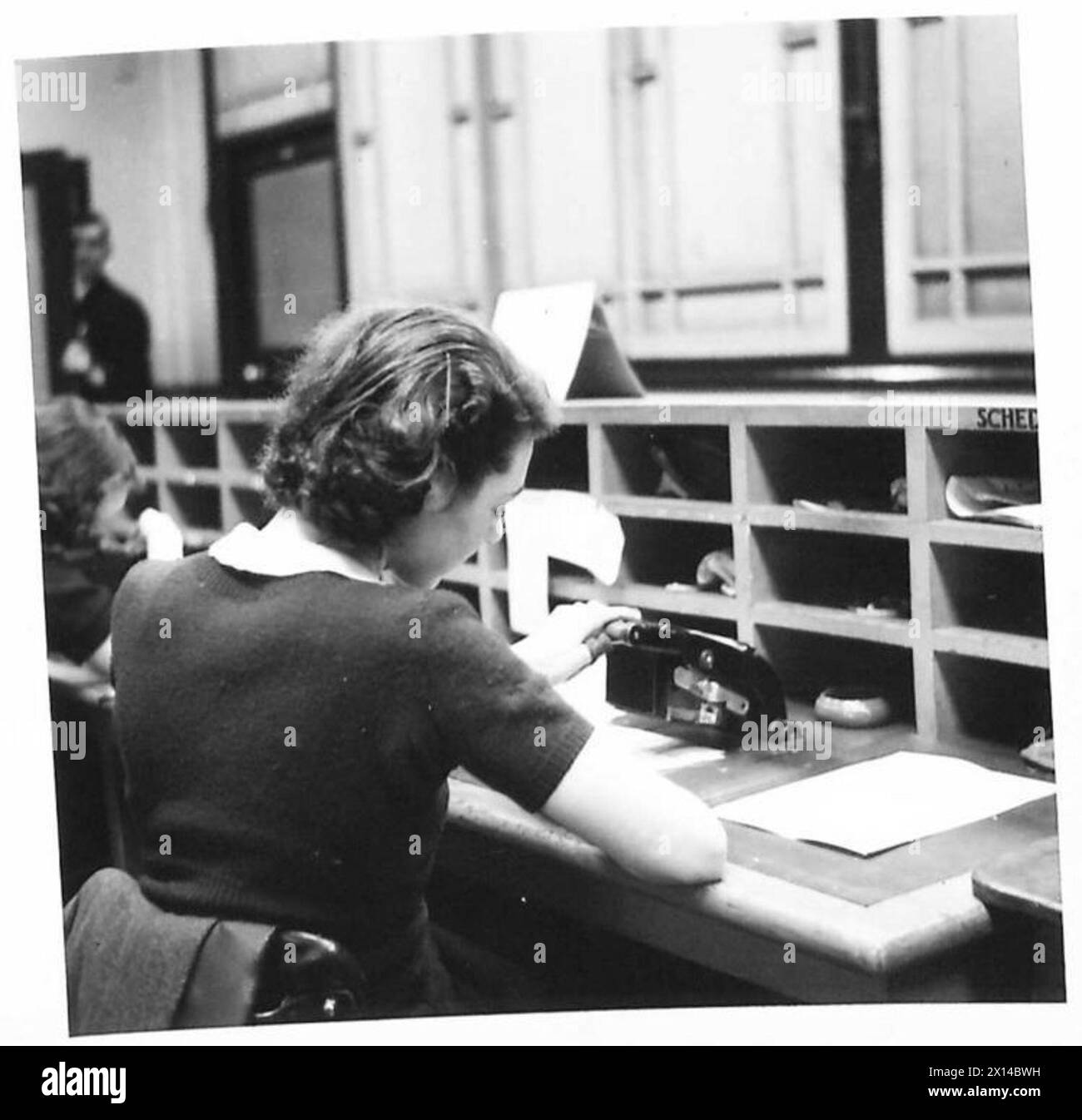 VARIOUS DEPARTMENTS AT CENTRAL ORDNANCE DEPOT, CHILWELL - Civilian girl ...