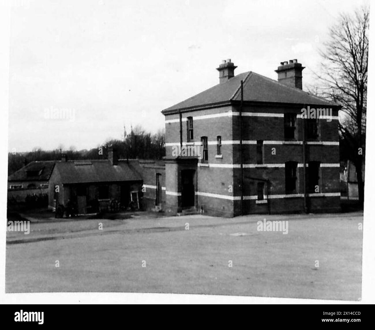 British army barracks ireland hi-res stock photography and images - Alamy