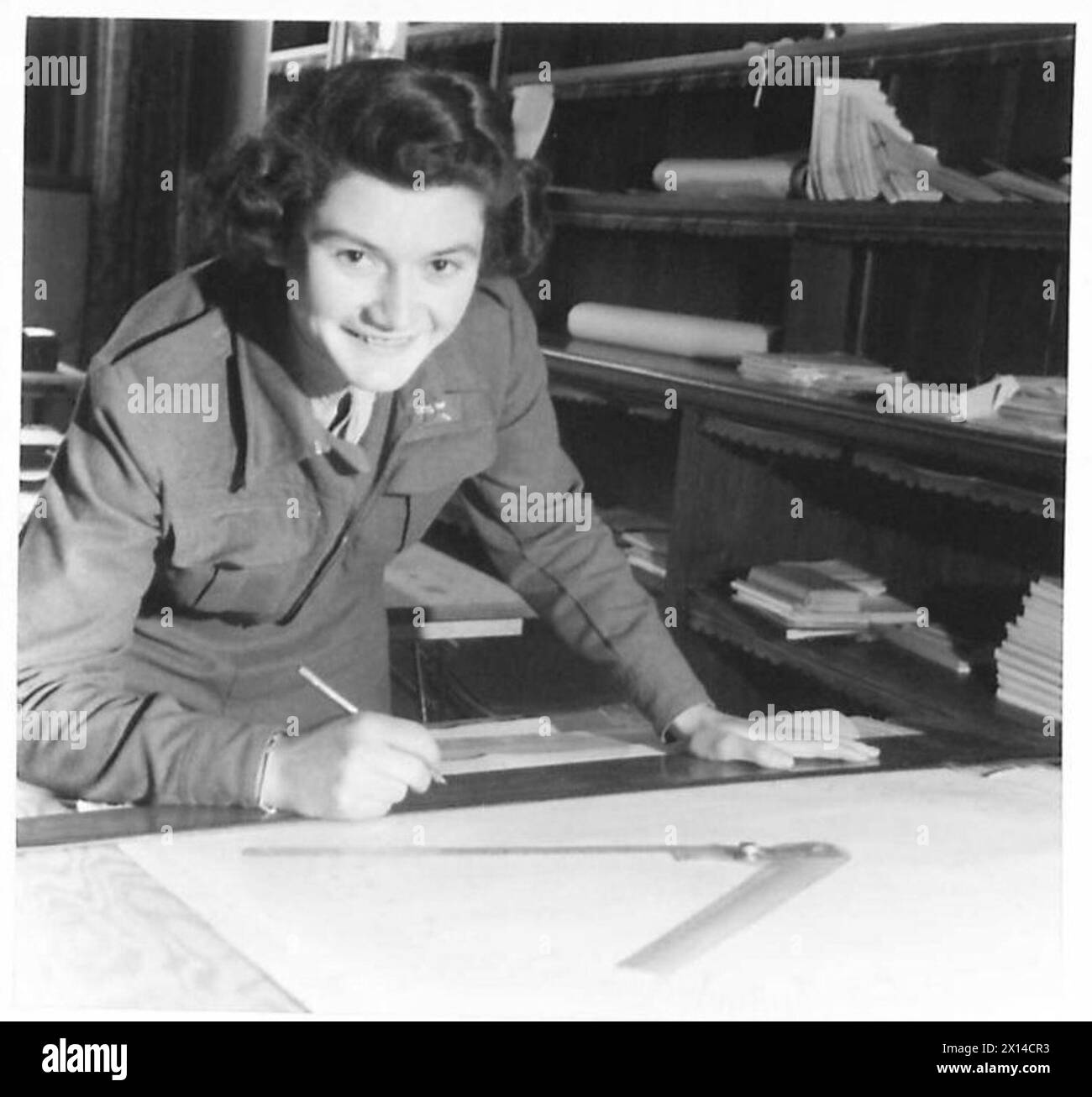 Private Kathleen Lavery of the ATS is operating a kinetheodolite and ...