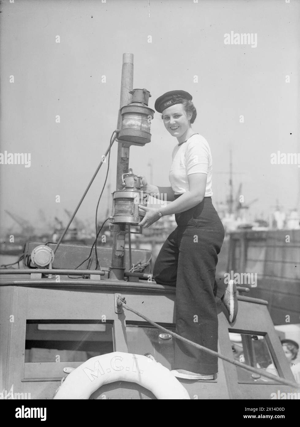 WREN RIVER PILOTS. 1 AUGUST 1944, PLYMOUTH. THREE WREN TRAINED RIVER ...