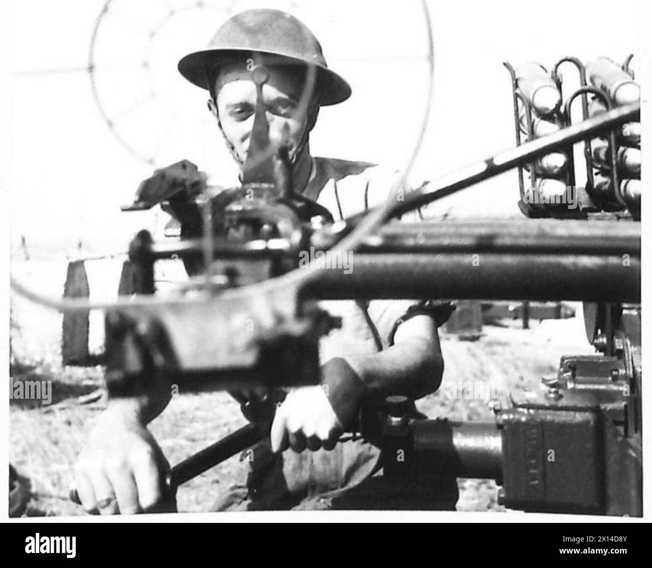 Anti aircraft command operates hi-res stock photography and images - Alamy