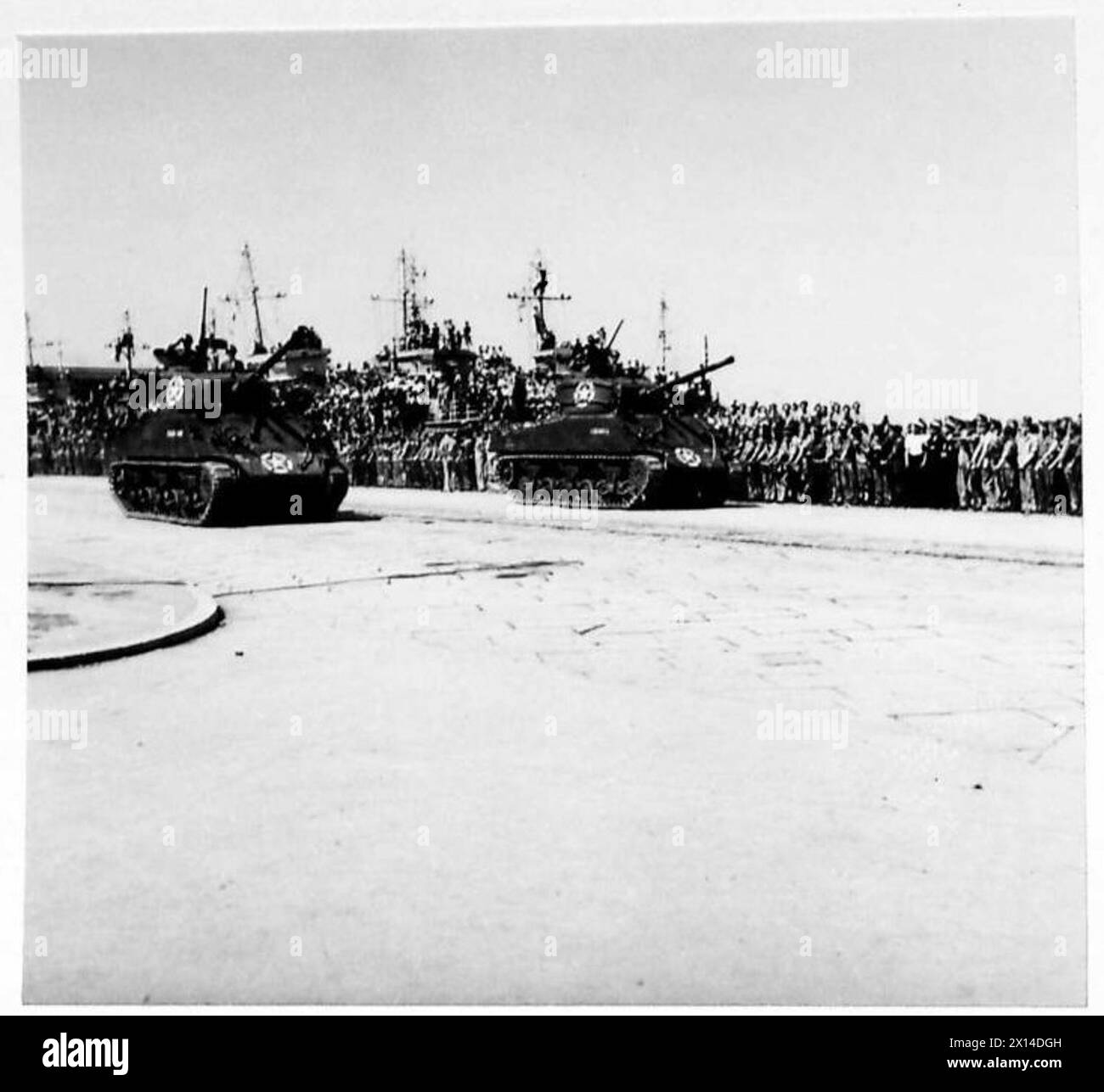 752nd tank battalion hi-res stock photography and images - Alamy