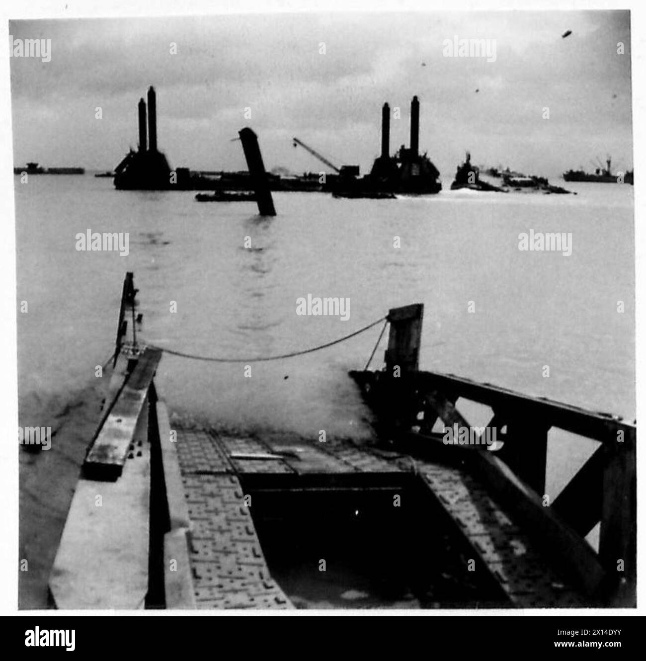 American soldiers at port Black and White Stock Photos & Images - Alamy