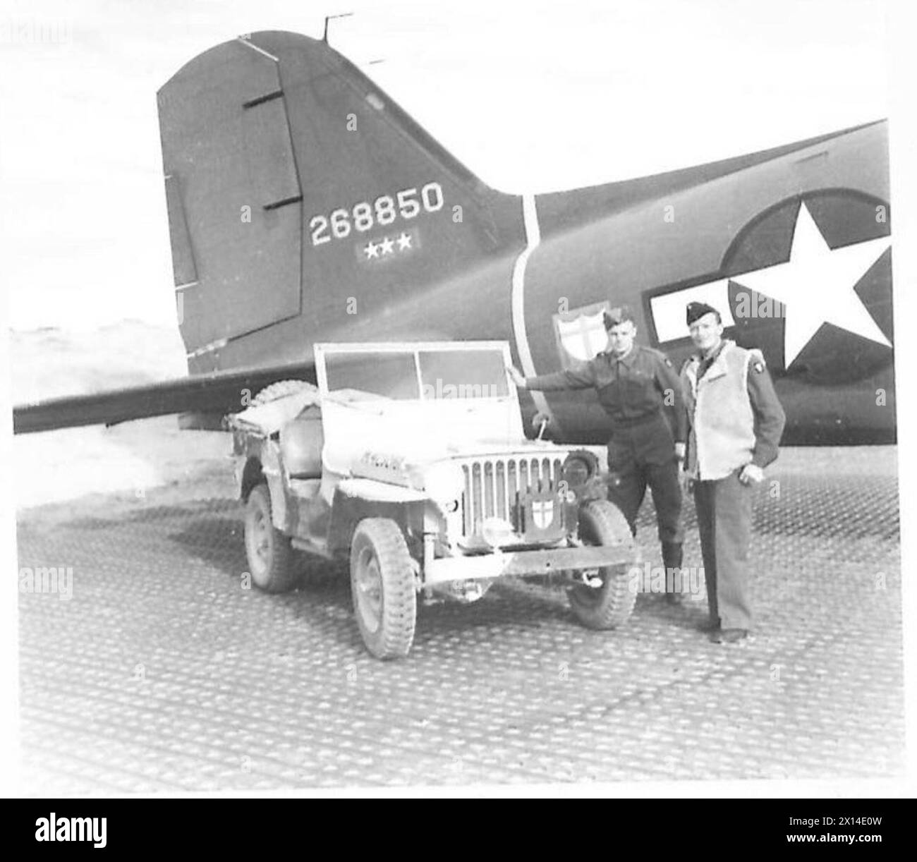 ITALY : EIGHTH ARMY8TH ARMY COMMANDER'S PLANE - Major U. Verney of Turf ...