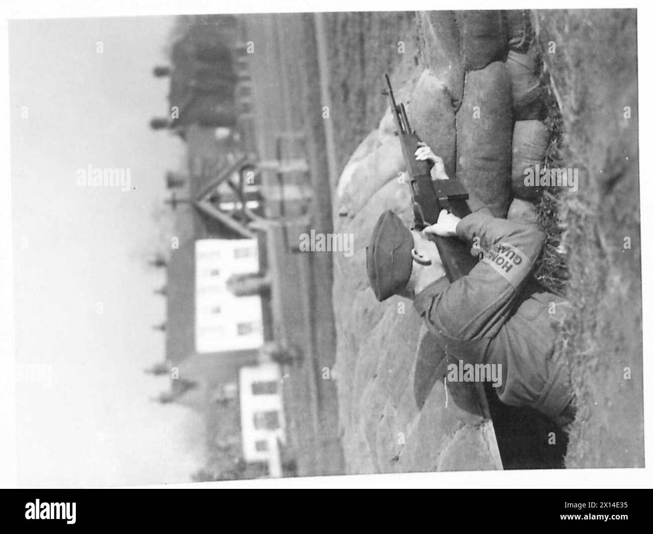 HOME GUARD : NEW WEAPONS - One of the Home Guard with a Browning ...
