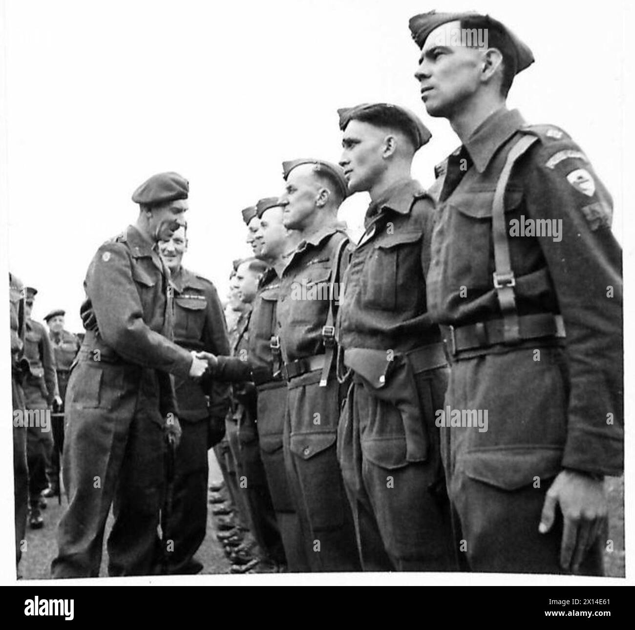 Lieutenant General Schreiber visits the Kent Home Guard at Ashford ...