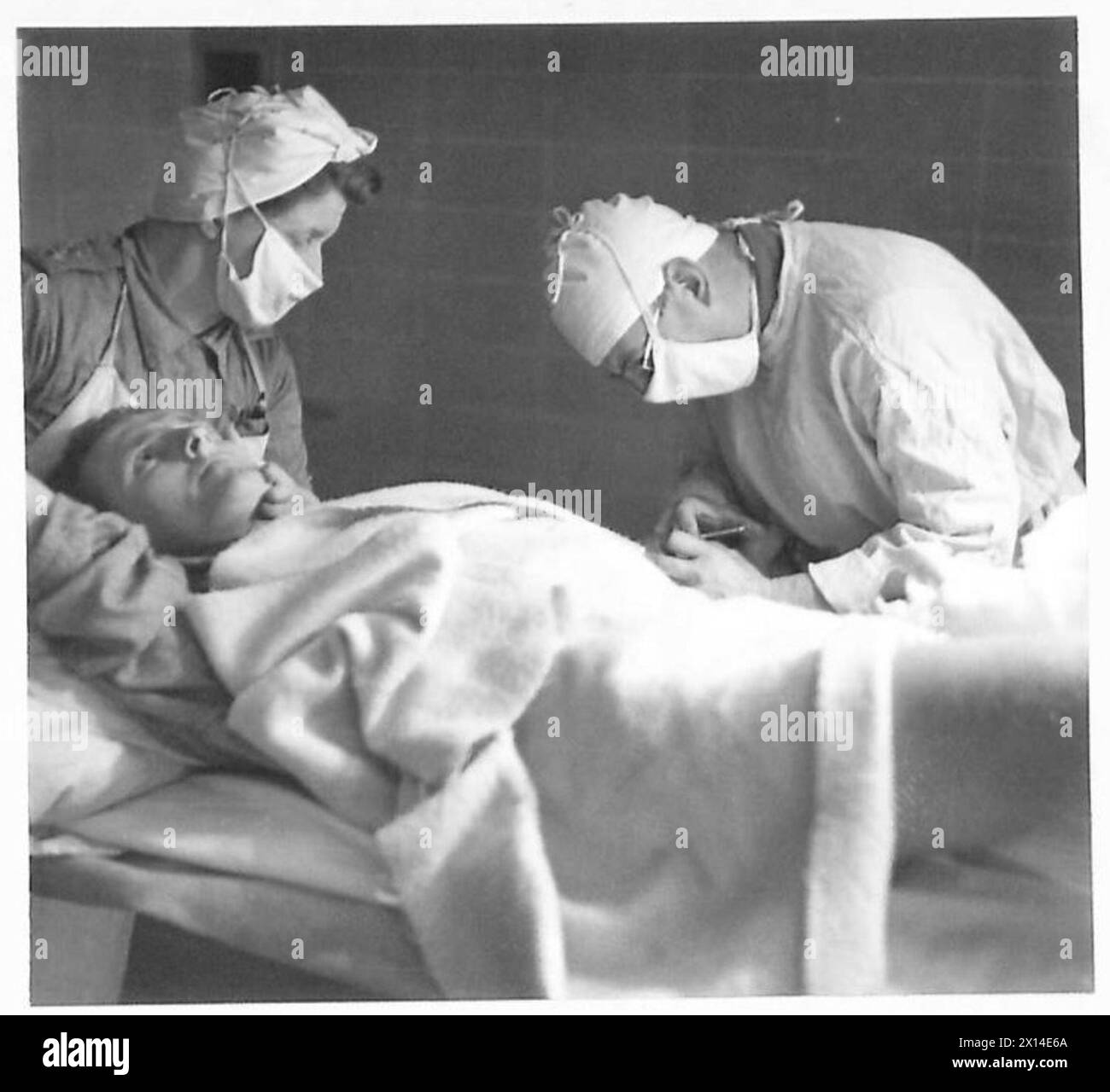 AMERICAN WOMAN SURGEON WITH BRITISH ARMY - Major H.C. Griffiths, R.A.M ...