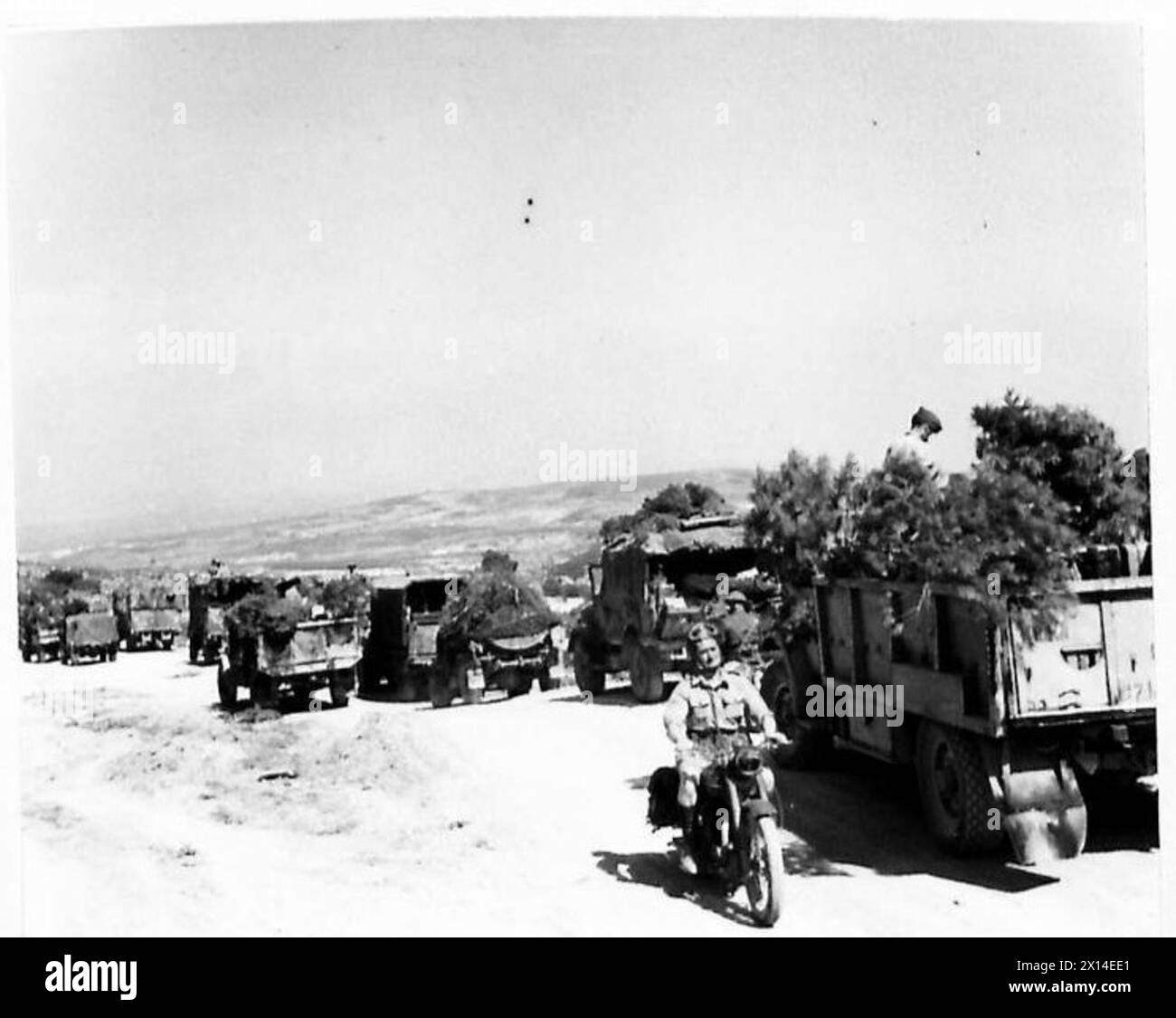 Frontline vehicles Black and White Stock Photos & Images - Alamy