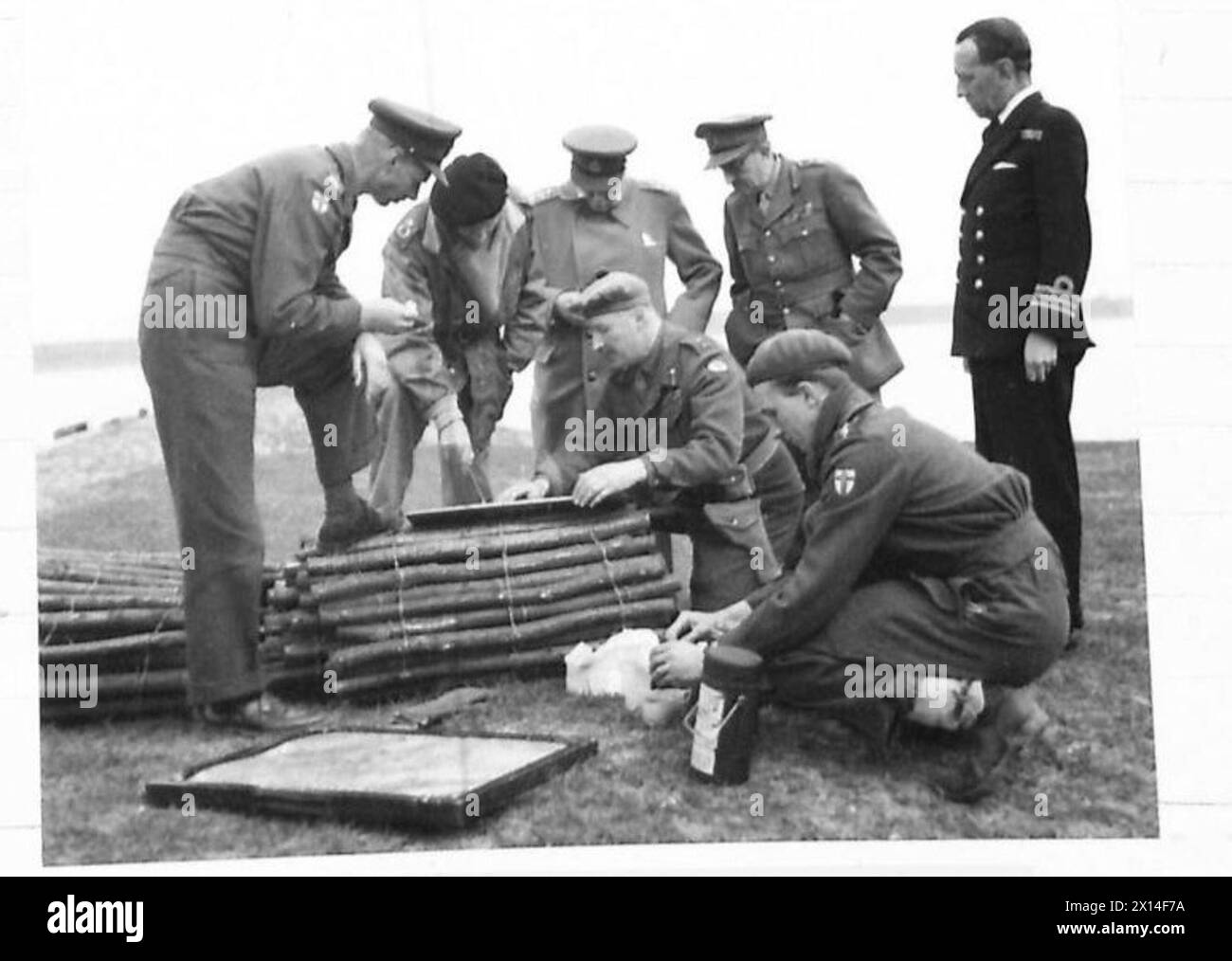 PRIME MINISTER ON RHINE FRONT - Lieut. General Ritchie, GOC 12 Corps ...