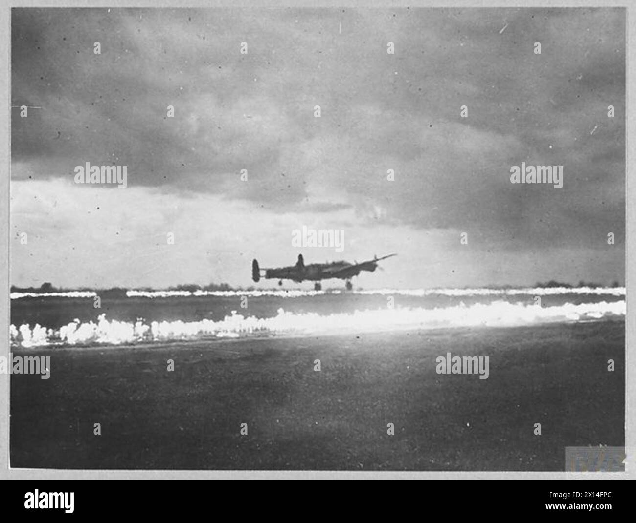 Fog investigation and dispersal operation hi-res stock photography and ...