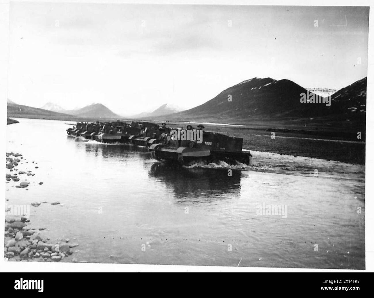 WITH THE BRITISH TROOPS IN ICELAND - Bren carriers of The Hallamshire ...