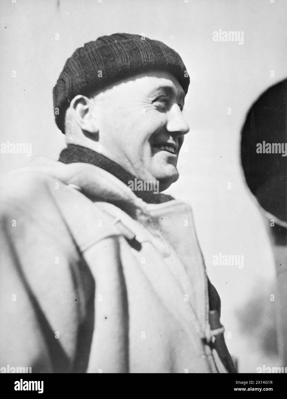 THE NEW ZEALAND MERCHANT NAVY DURING THE SECOND WORLD WAR - A head and ...