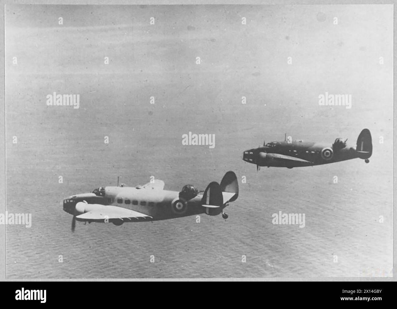 HUDSON MARK 1 (LOCKHEED) - Two Wright Cyclone Engines Stock Photo - Alamy