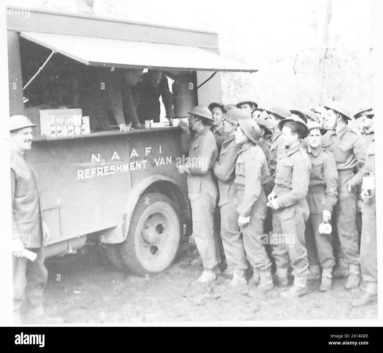 ITALY : FIFTH ARMYANZIO BRIDGEHEAD - A mobile NAAFI van has recently ...
