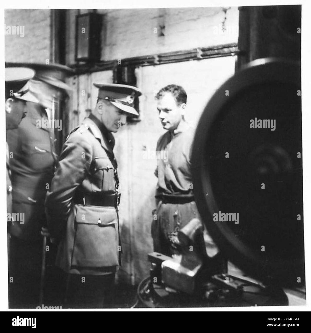 SEEING FOR HIMSELF - The DME., Major General S.B. Rowcroft, CBE ...