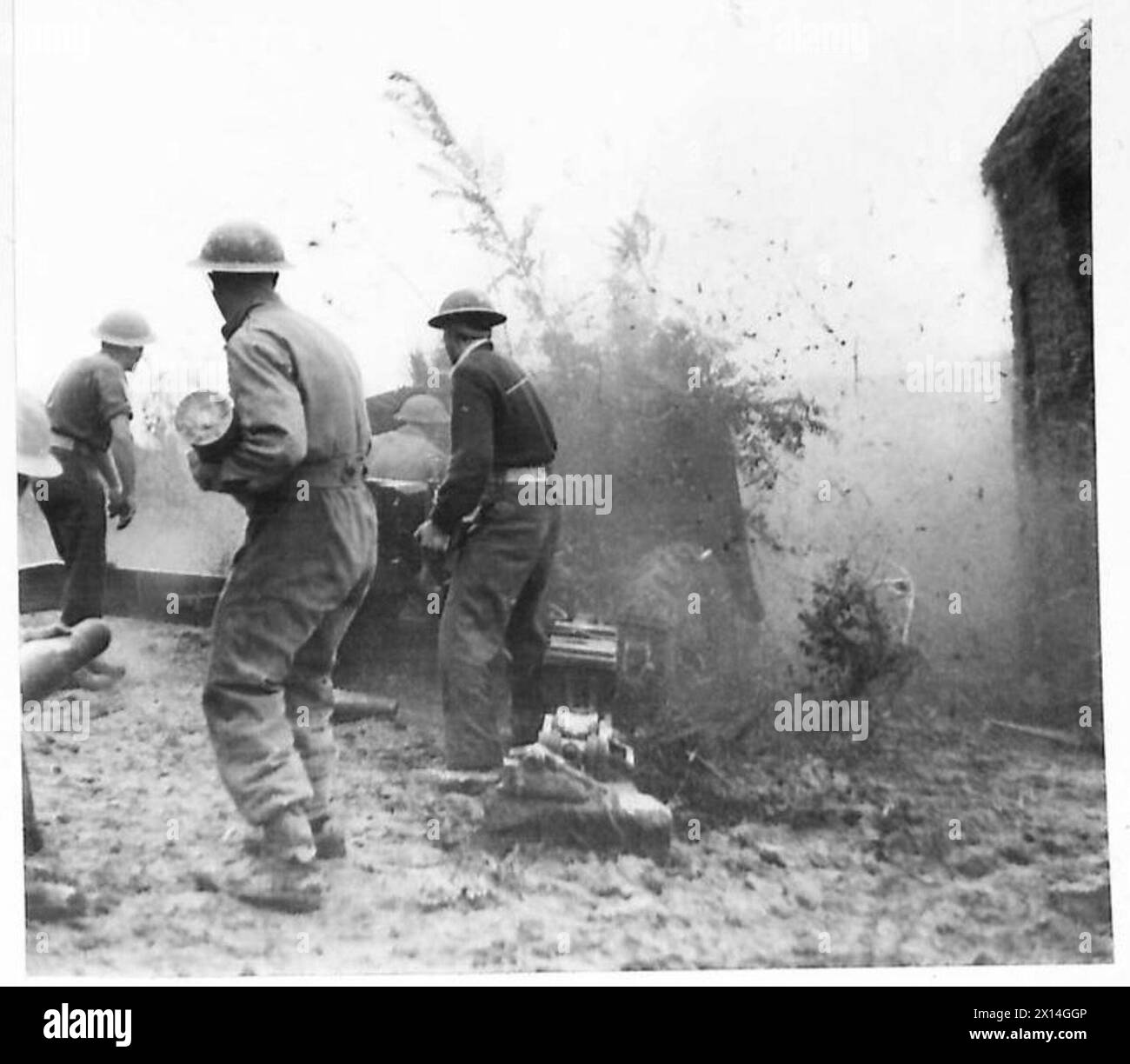 ITALY : EIGHTH ARMY : WITH THE GUNNERS OF AN INDIAN DIVISION - The ...