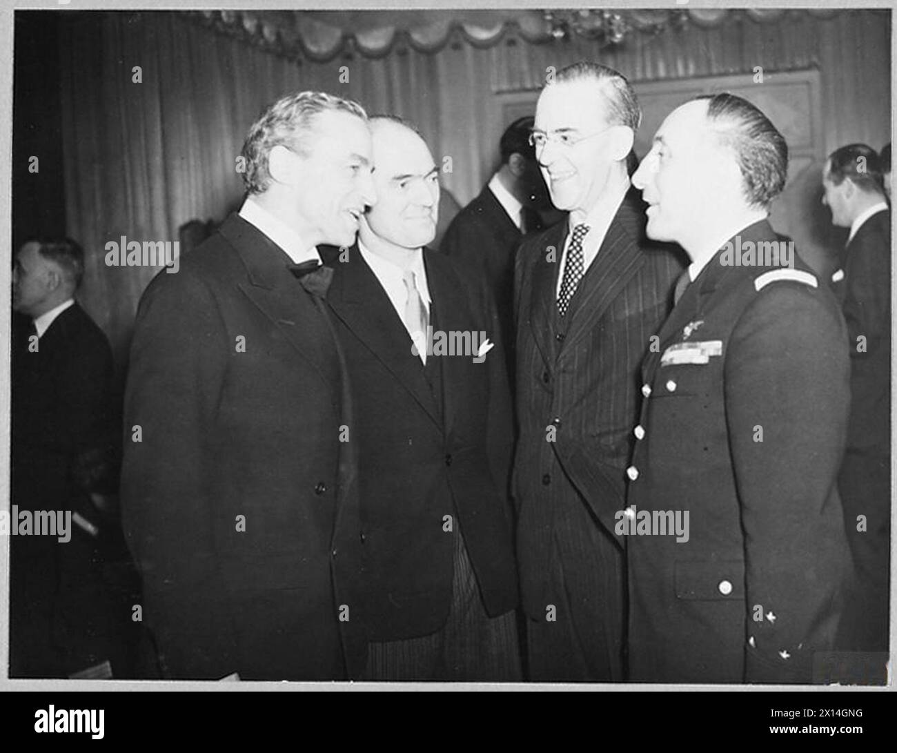 French government secretary general hi-res stock photography and images ...