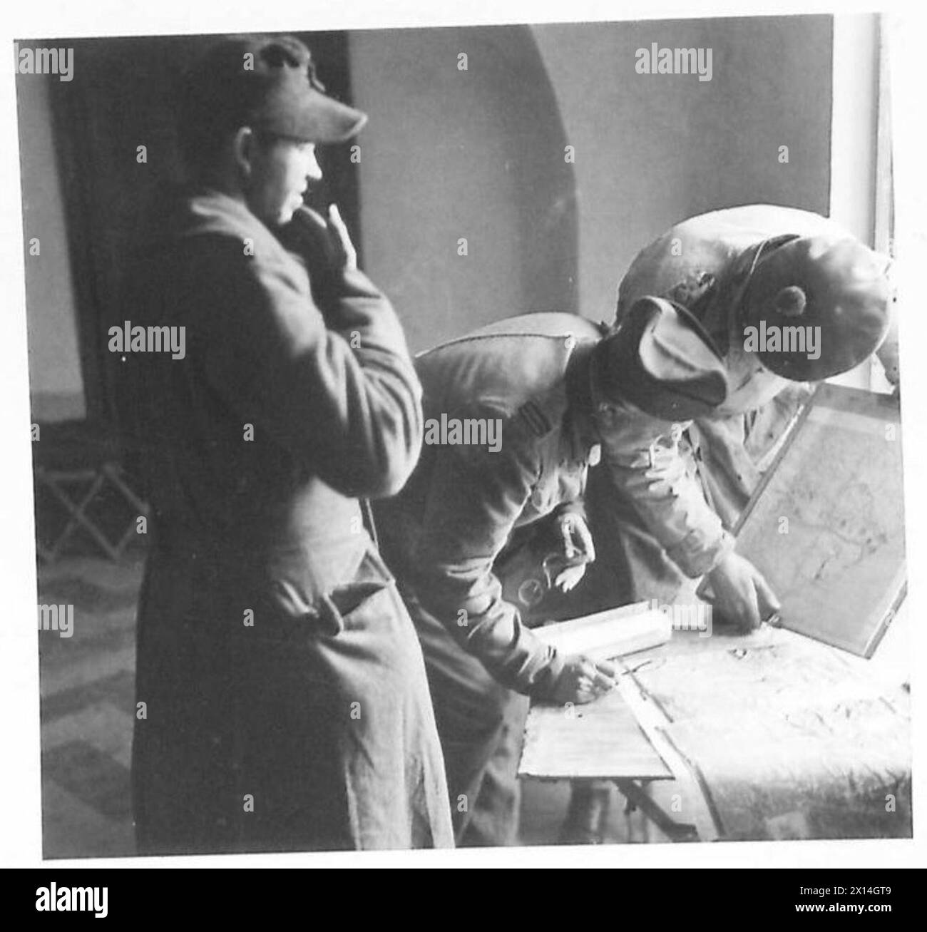 ITALY : EIGHTH ARMY - Albrecht tells of German positions whilst Capt ...