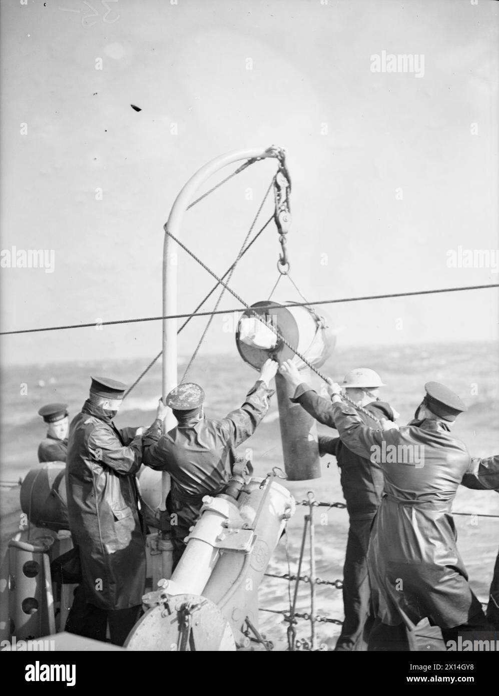 Depth charge thrower hi-res stock photography and images - Alamy