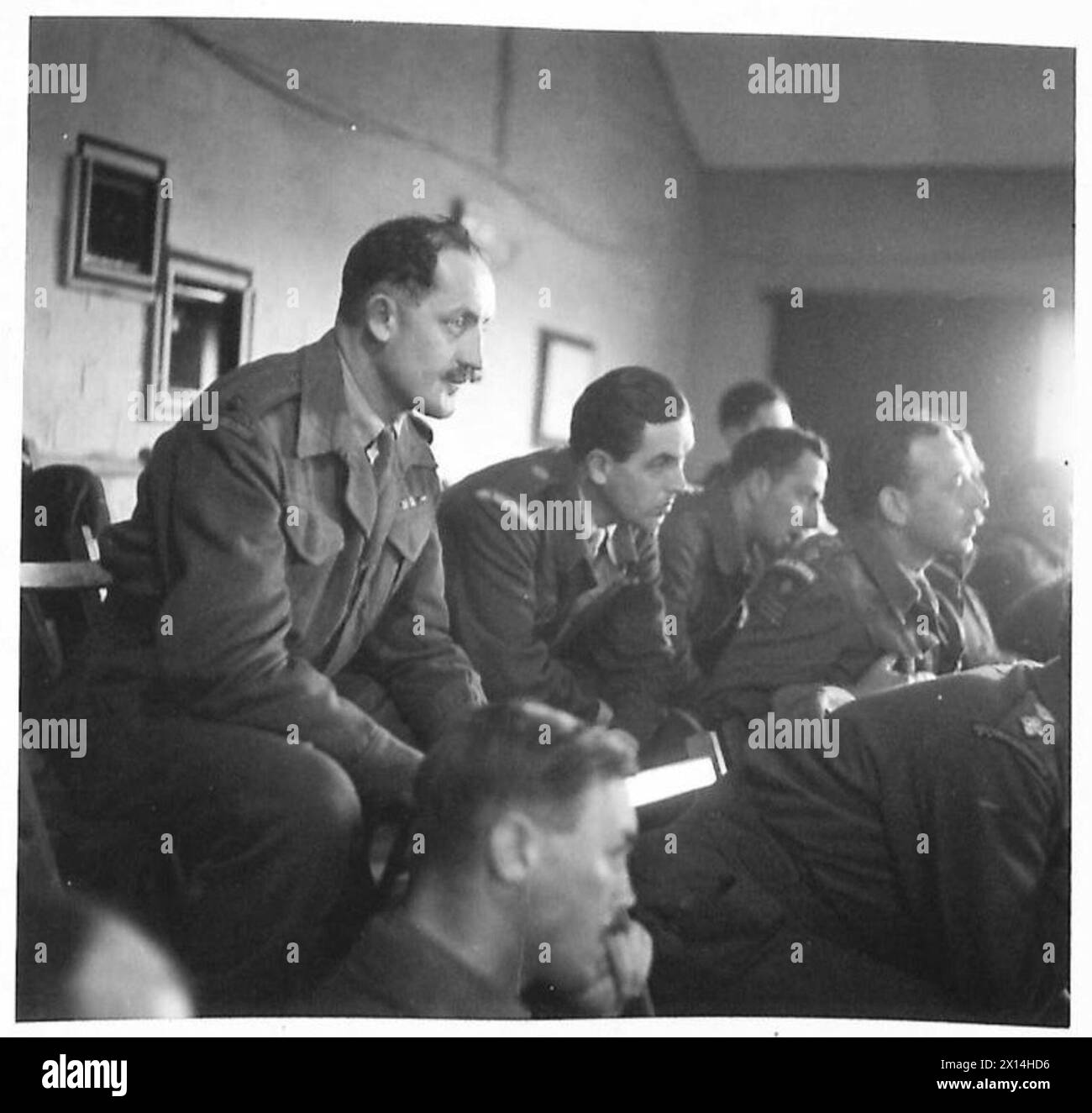 Army instruction hi-res stock photography and images - Alamy