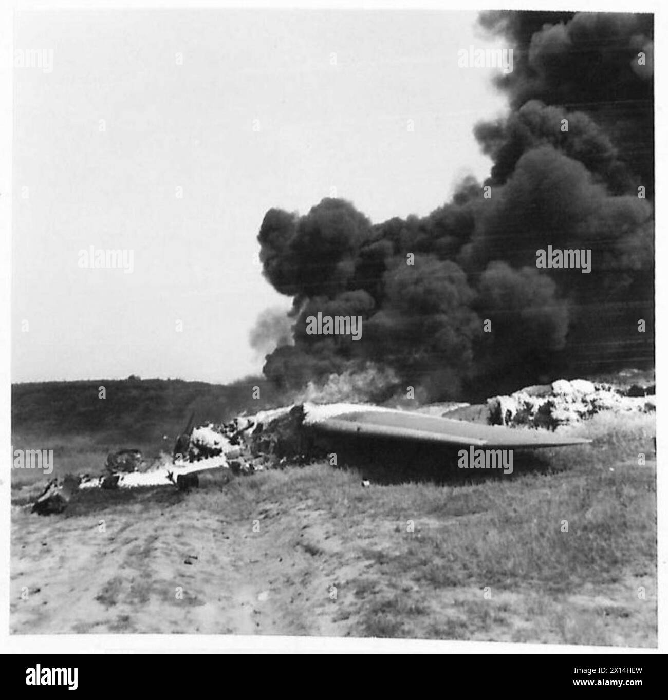Shoots enemy Cut Out Stock Images & Pictures - Alamy