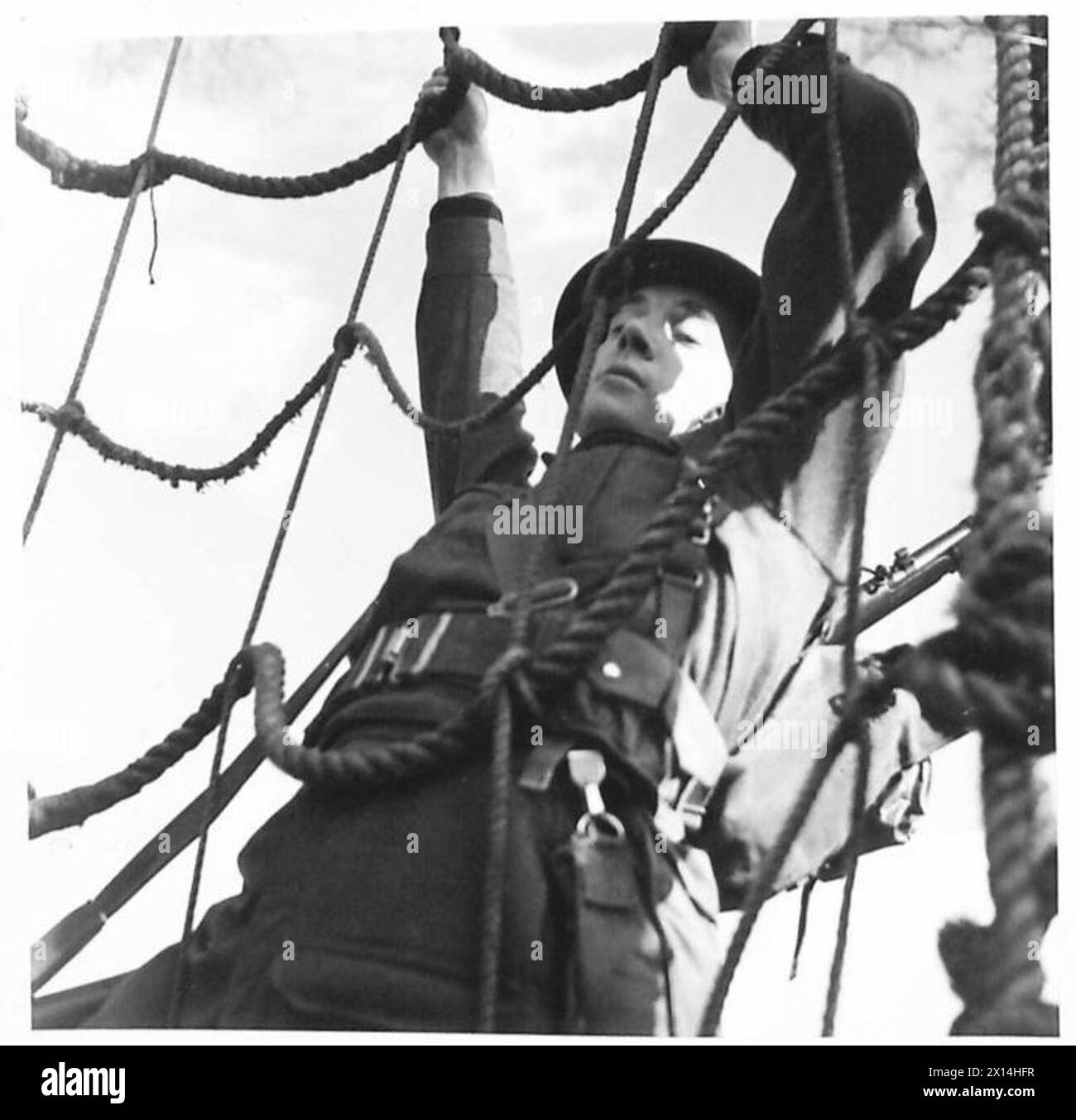 ARMY PHYSICAL TRAINING CORPS PERSONNEL GO THROUGH A TOUGHENING ...