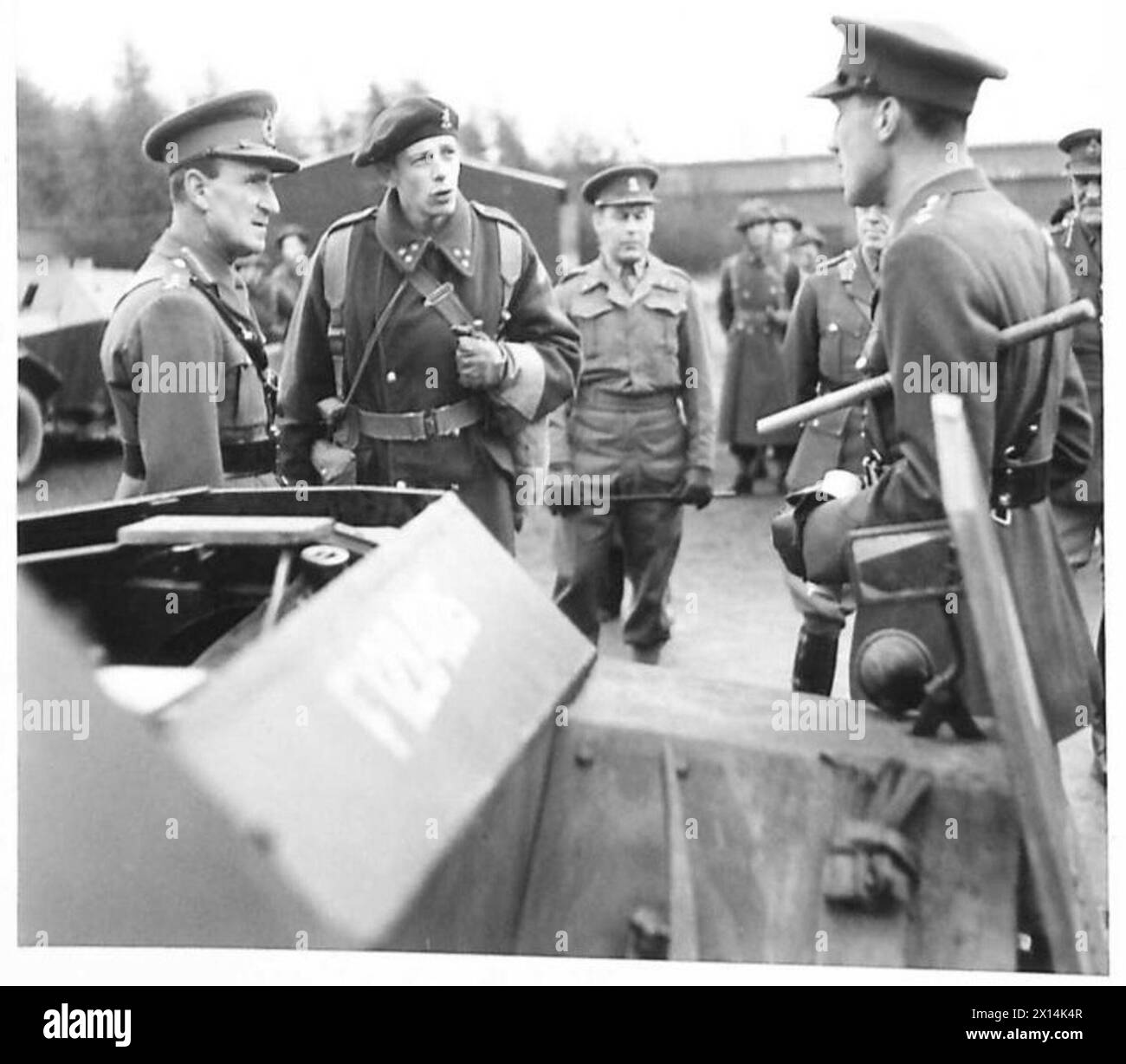 COMMANDER-IN-CHIEF HOME FORCES VISITS DUTCH FORCES - The C-in- C ...