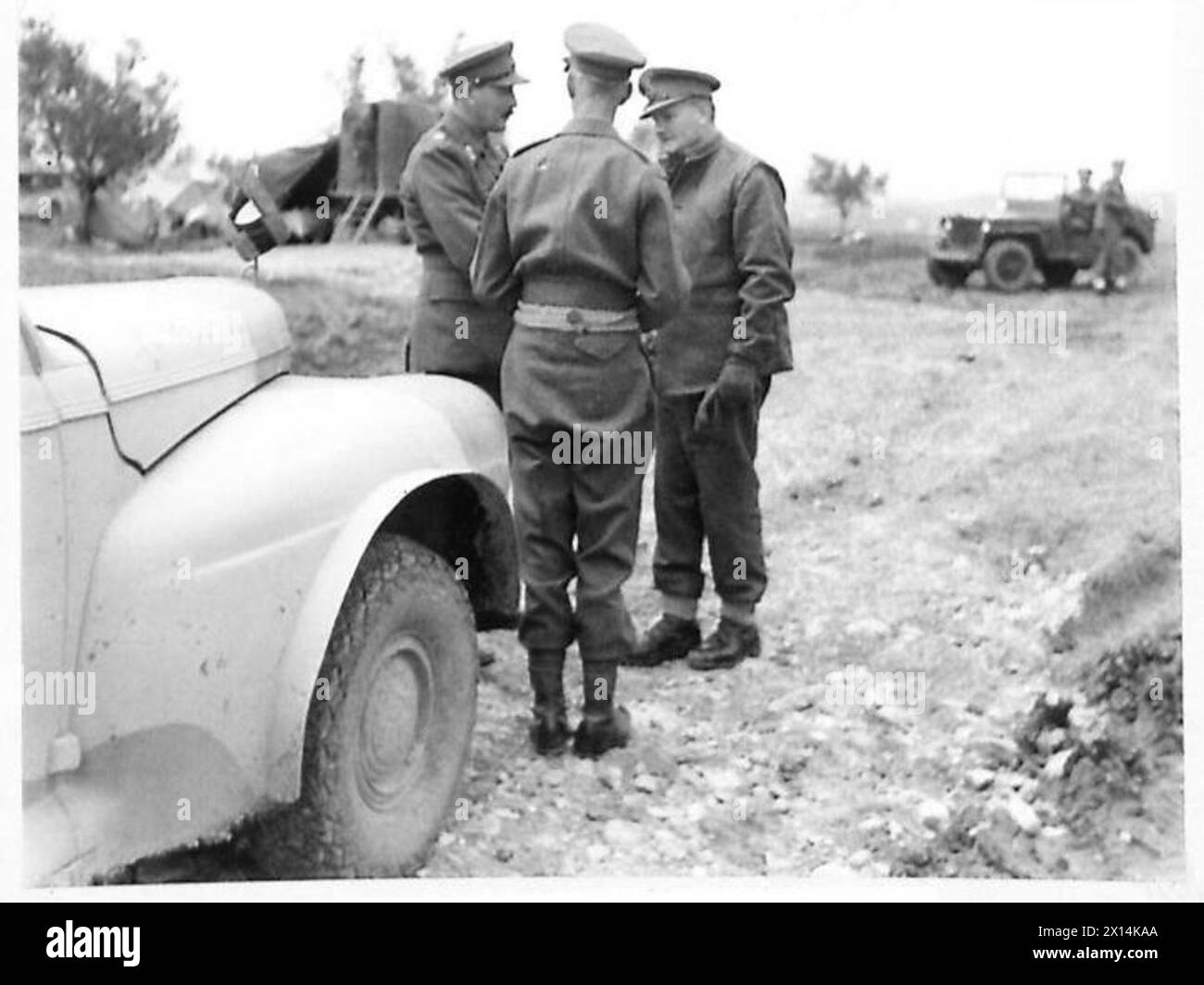Lieutenant General Sir Oliver Leese, new G.O.C. of the Eighth Army ...