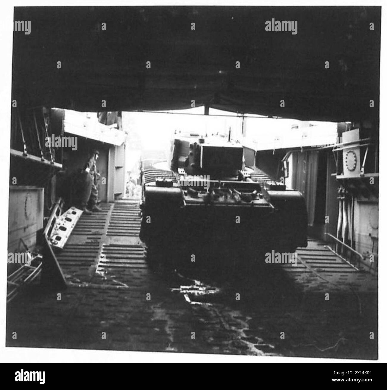 Landing craft loaded tanks hi-res stock photography and images - Alamy