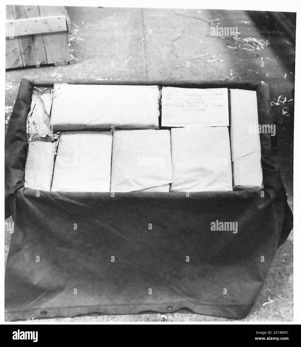 CENTRAL ORDNANCE DEPOT, CHILWELL - Correct box packing British Army ...