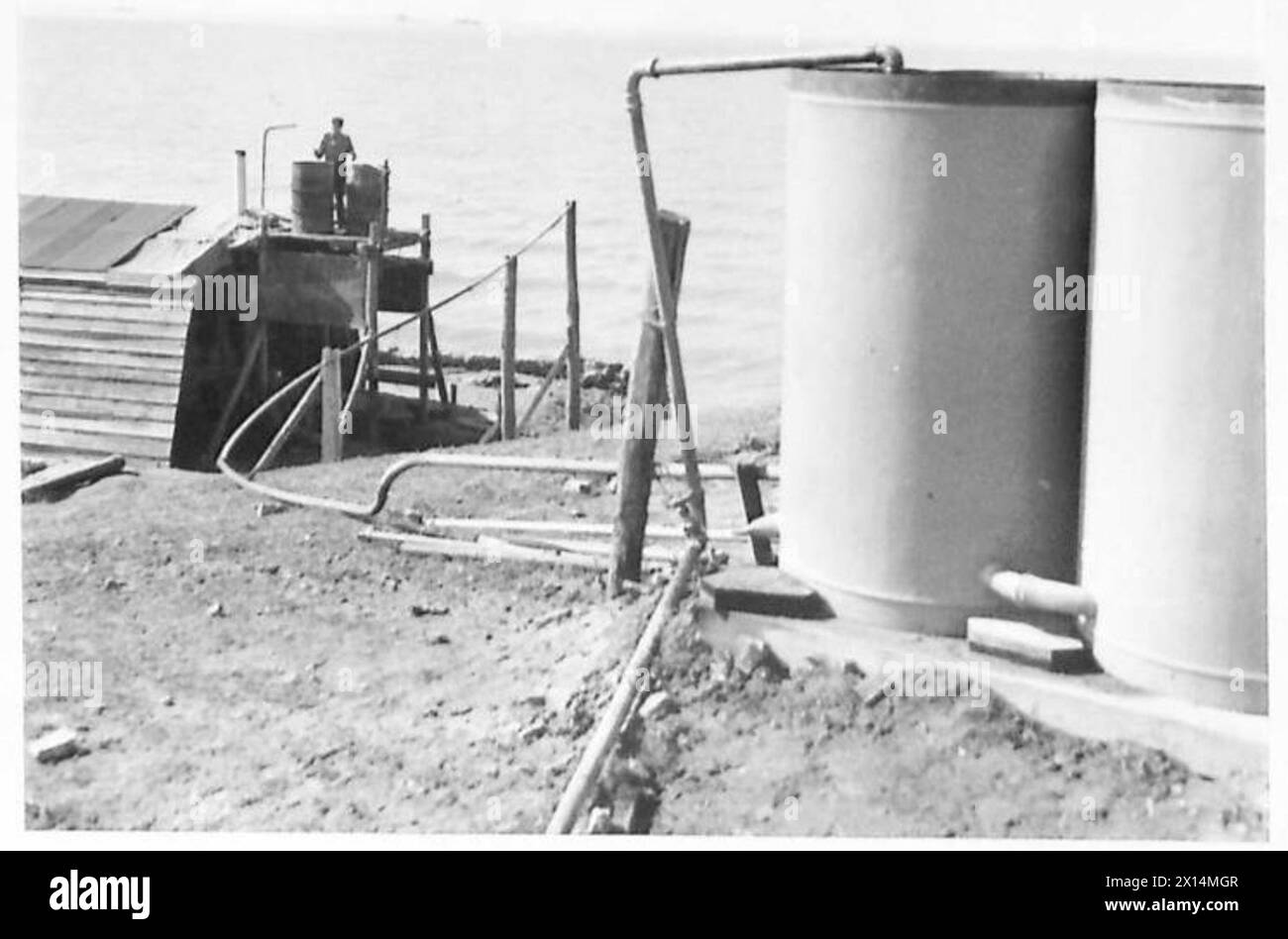 FIFTH ARMY : ANZIO BRIDGEHEADWATER SUPPLY AN ANZIO - Water runs from ...
