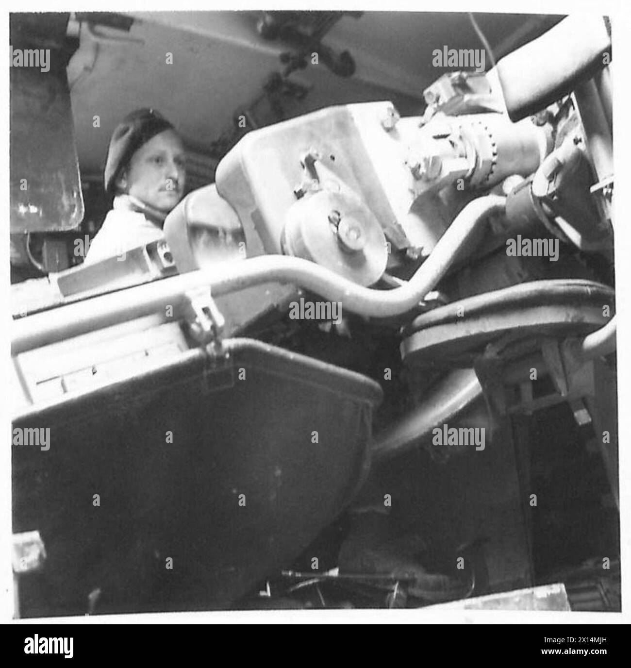 THE TIGER TANK - Close-up of breech block inside tank British Army ...