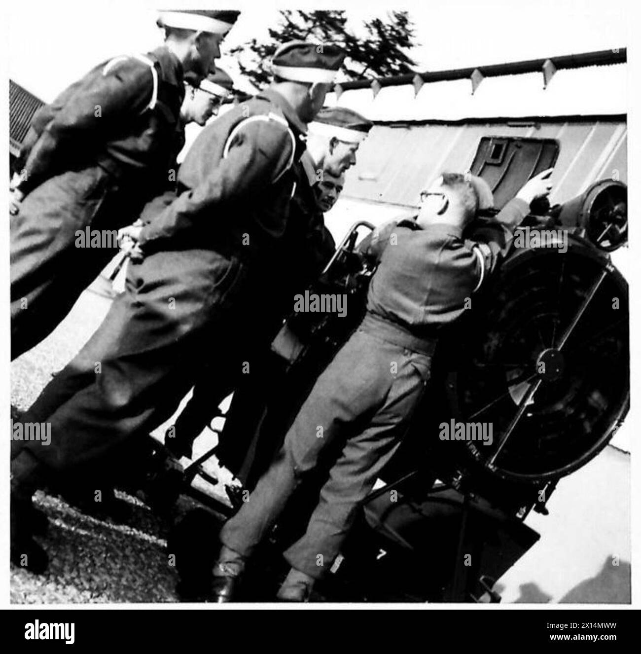 WESTERN COMMAND O.C.T.U. - Assault Course : Cadets receiving ...