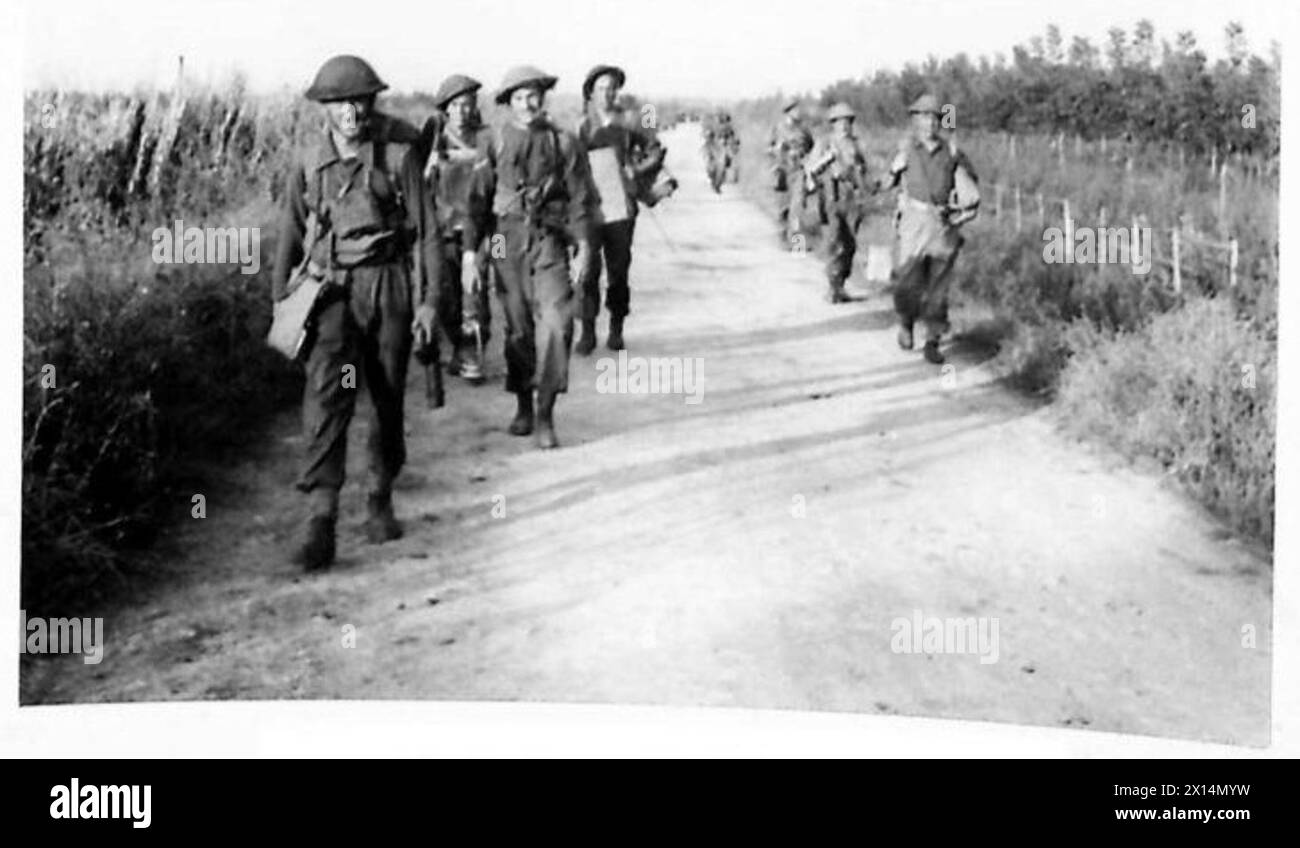 INVASION OF ITALY : NAPLES AREA FIFTH ARMY LANDS IN SALERNO BAY ...