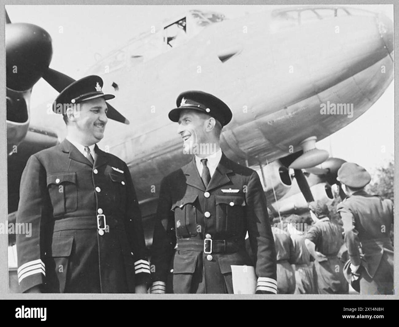 BRITAIN'S CIVIL AIRWAYS AT WAR : 14313 - Picture (issued 1945) shows ...